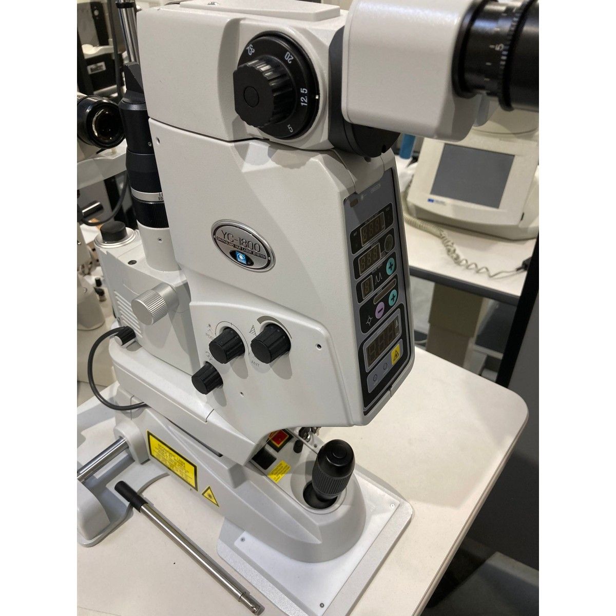 Laser Yag Nidek YC 1800